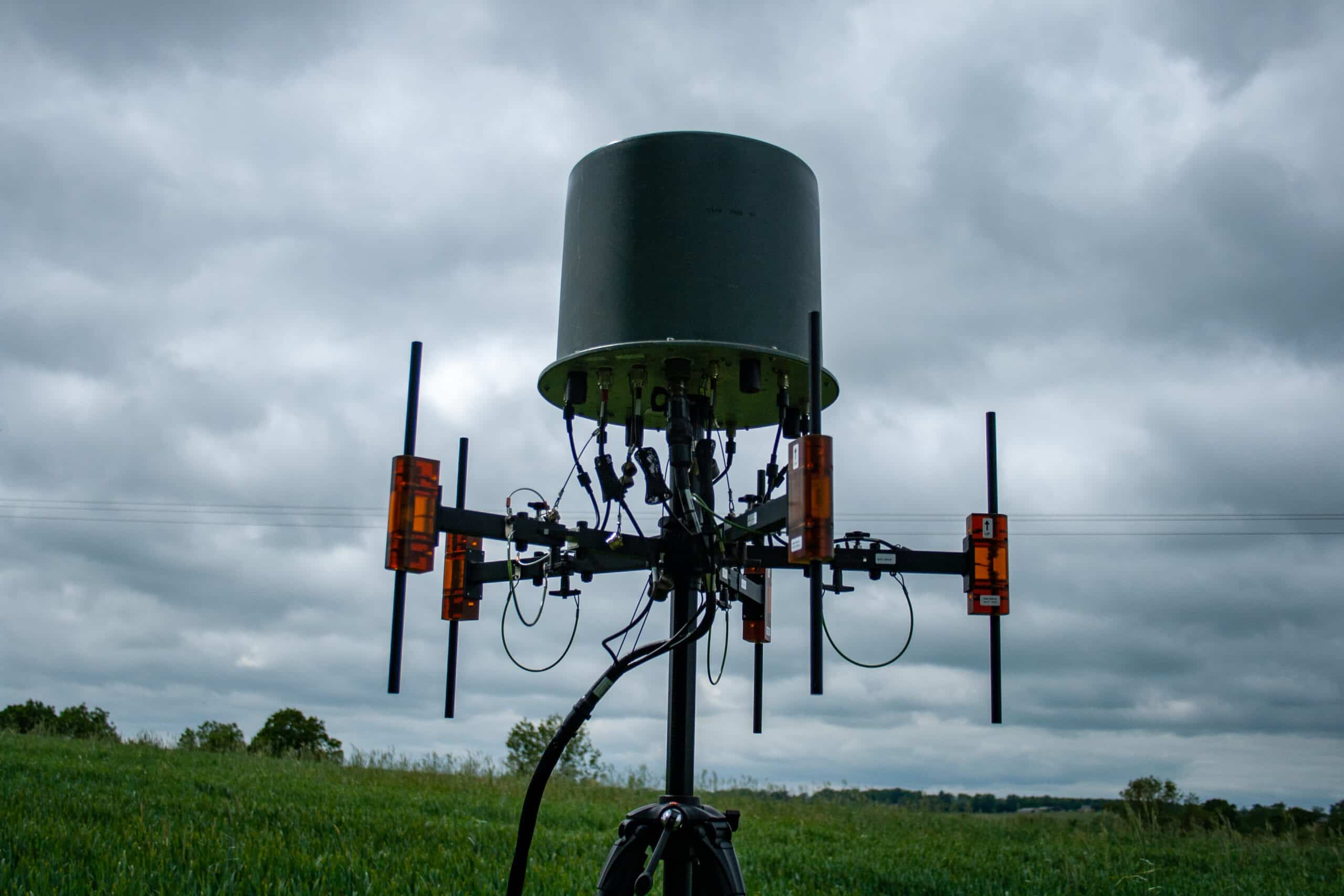 Model 649-8 Antenna Array - SPX Communication Technologies